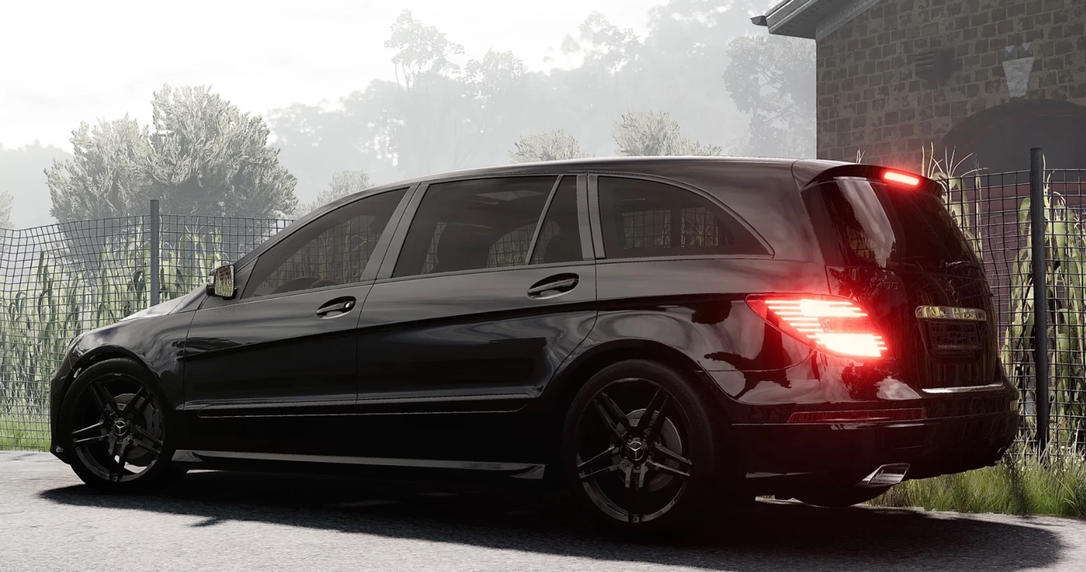 Mercedes-Benz R-Class (W251) v2.70 - BeamNG.drive