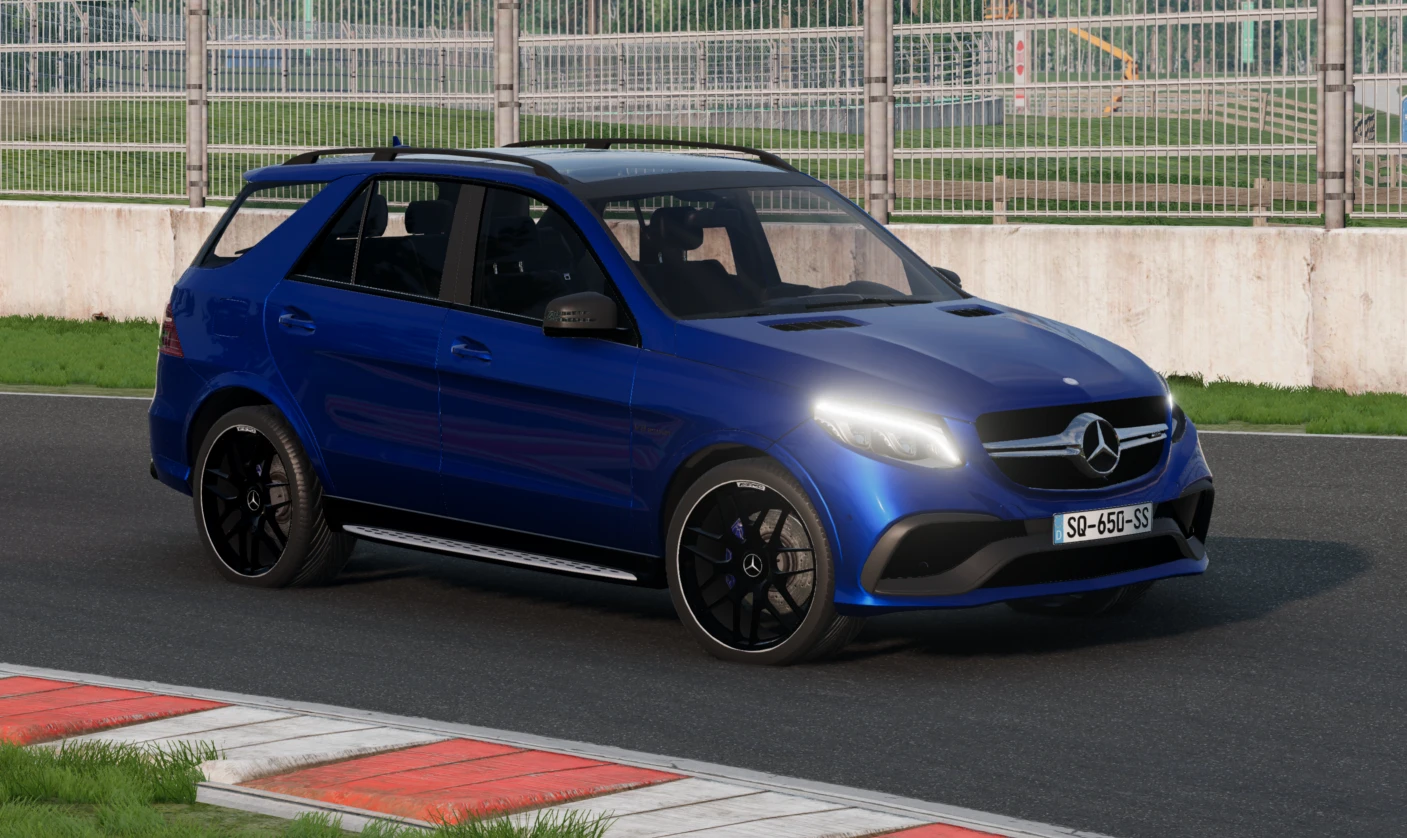 Mercedes Benz GLE 63 AMG W166 2 - BeamNG.drive